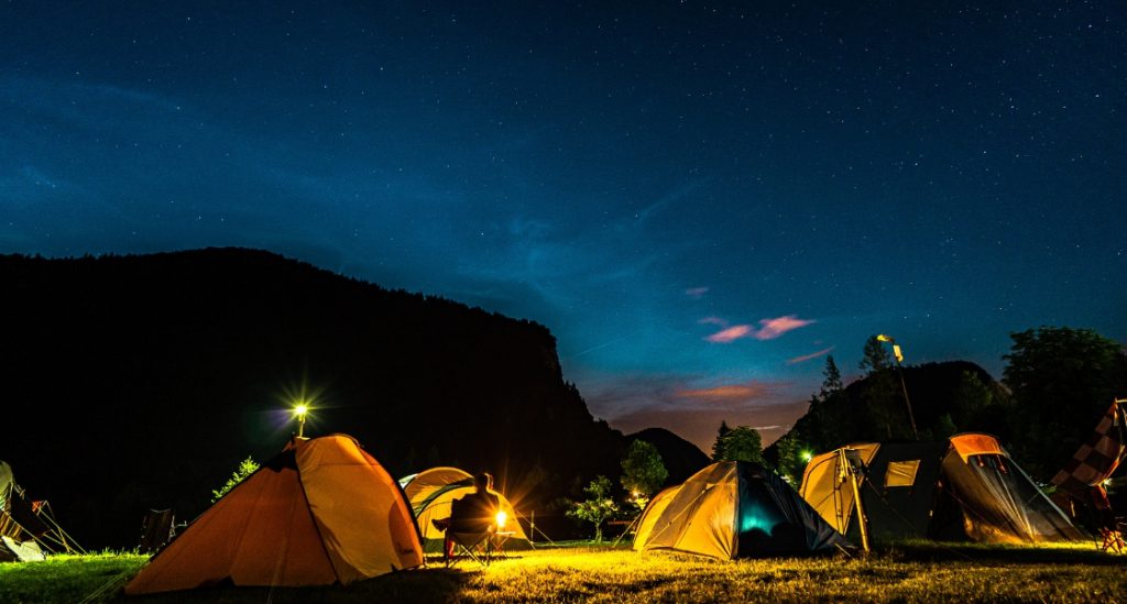 Camping na praia: Conheça os litorais para aproveitar uma experiência ...