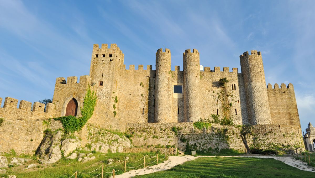 Descubra Óbidos: um tesouro medieval de Portugal!