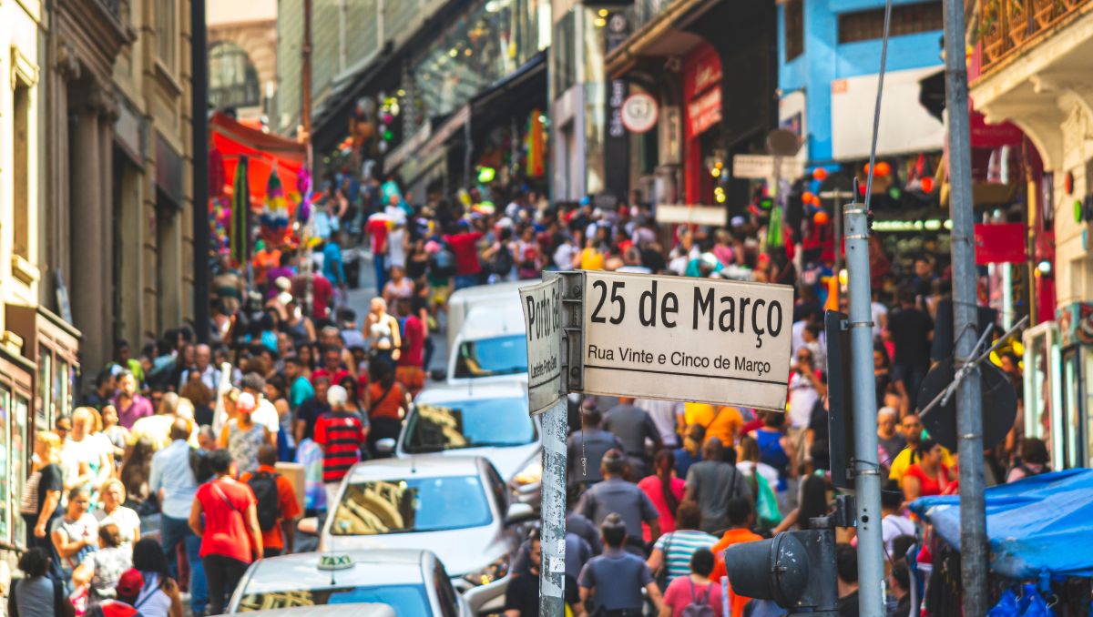 Rua 25 de março: tudo sobre o paraíso das compras em São Paulo!