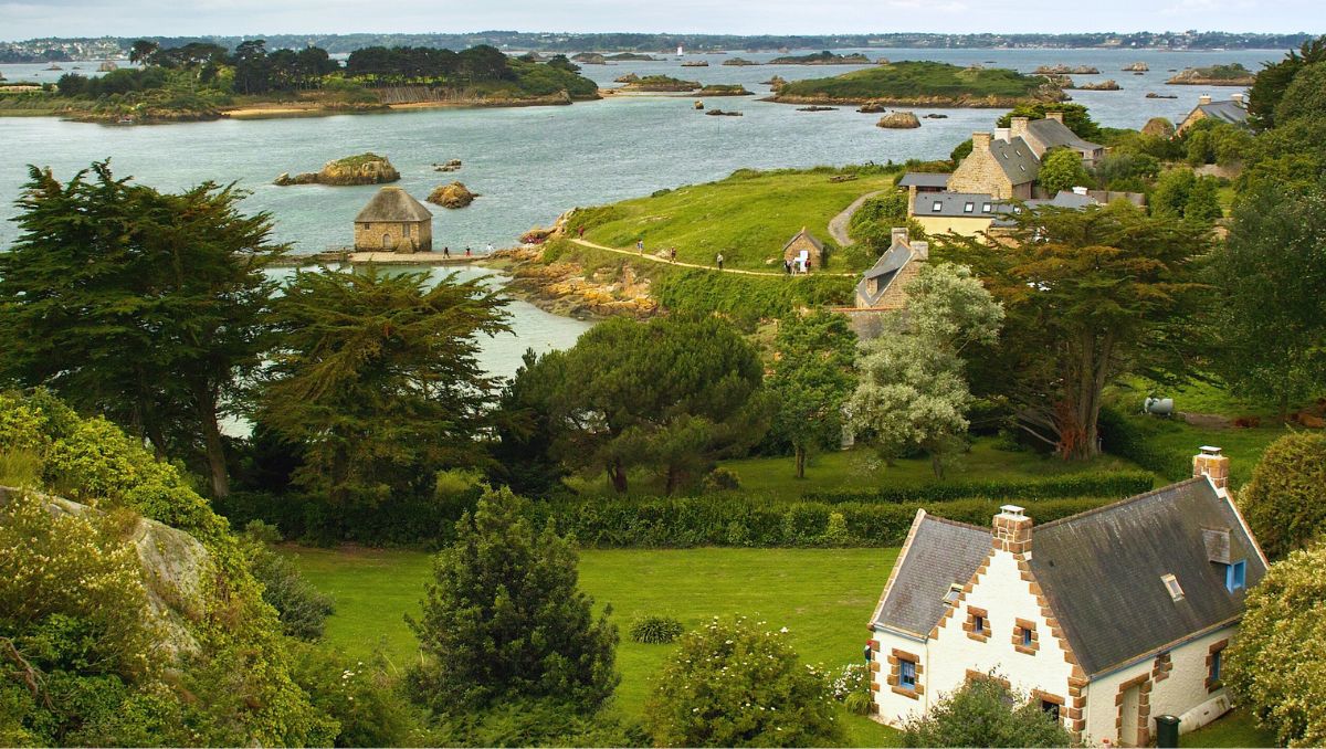 Descubra a Bretanha: um guia completo para sua viagem